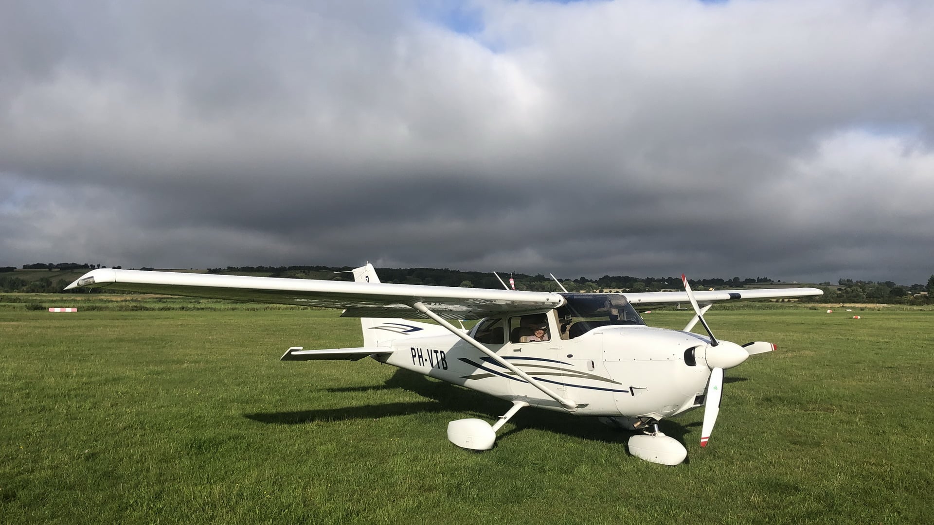 YouTube – Flying from Teuge (EHTE) to #Ærø (EKAE) #IFR – simFlight