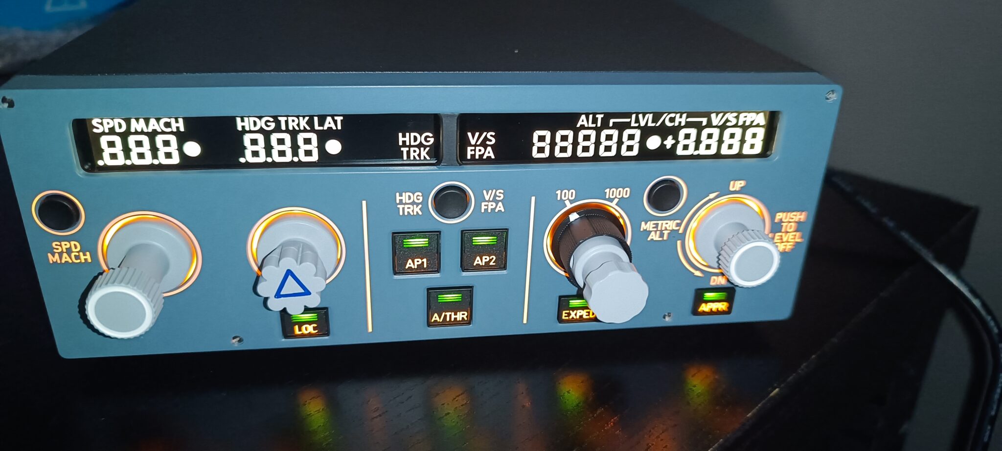 Review : miniCockpit – miniFCU for Airbus MSFS and X-Plane – simFlight