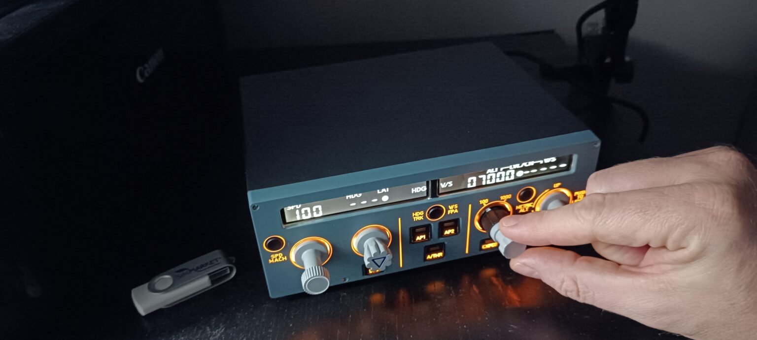 Review : miniCockpit – miniFCU for Airbus MSFS and X-Plane – simFlight